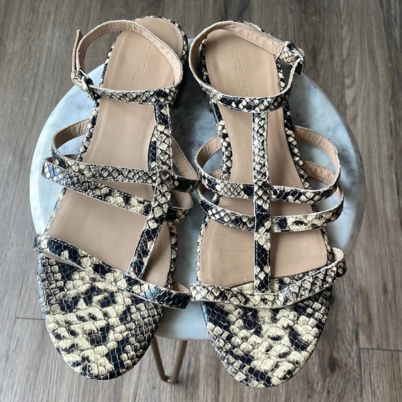 Witchery | Shoes | Witchery Strappy Flat Sandals | Poshmark